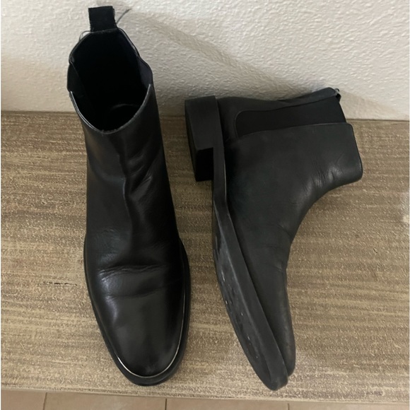 Zara | Shoes | Zara Leather Chelsea Boots | Poshmark